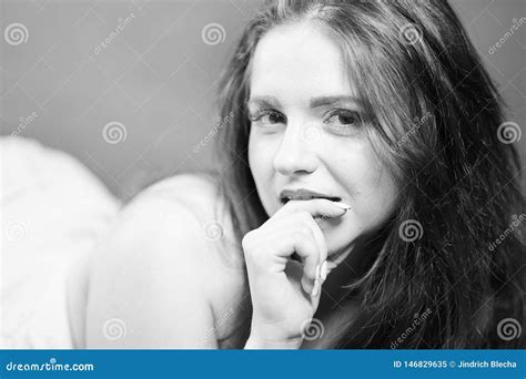 Zmys owy Portret M oda Naga Kobieta Obraz Stock Obraz złożonej z splendory wspaniały