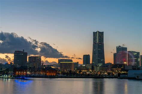 가나가와 강가 건물 고층 건물 관광 관람차 구름 도시 관광 도시 풍경 도시의 도시의 불빛 도시의 빛 동아시아 라이트 쇼 랜드 마크 타워 만만한 곳