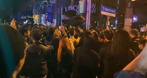 글로벌 비즈 中 제로 코로나 반대 확산베이징 등 대규모 시위 Sbs Biz