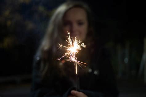 How Do You Use A Sparkler Safely Using Sparklers At Events