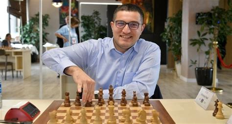 Васиф Дурарбейли навсегда покинул Азербайджан ФОТО Media Az Новости Азербайджана