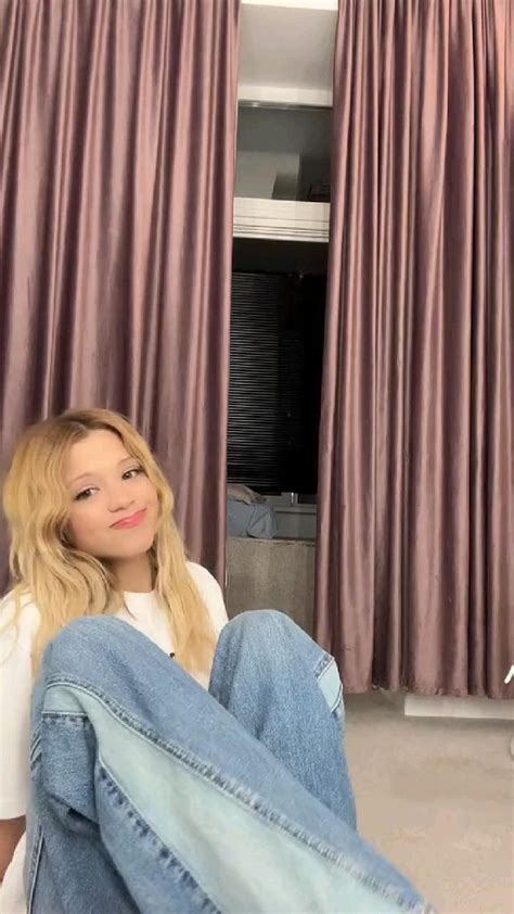 Пин на доске Ваши пины Танцующая девушка Видео Карнавал