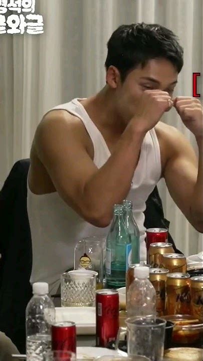 Mingyu Flexing His Body Mingyu Mingyuseventeen Seventeen Trending