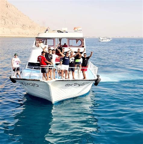 يخت في العين السخنة من الساعة 6 الصبح🕗 للساعة 4 مساء 🕔اجمل 10 ساعات