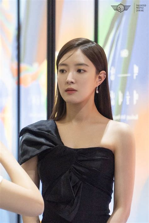 Ukoreanactresslewd ・ Popularpics ・ Viewer For Reddit