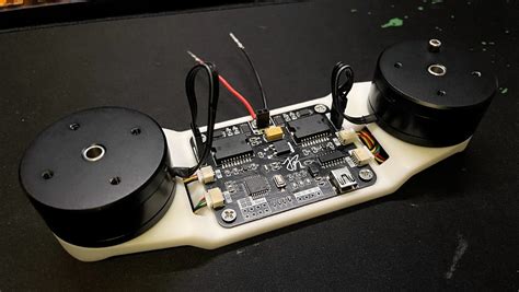 基于arduino控制双路无刷电机驱动板 硬创社