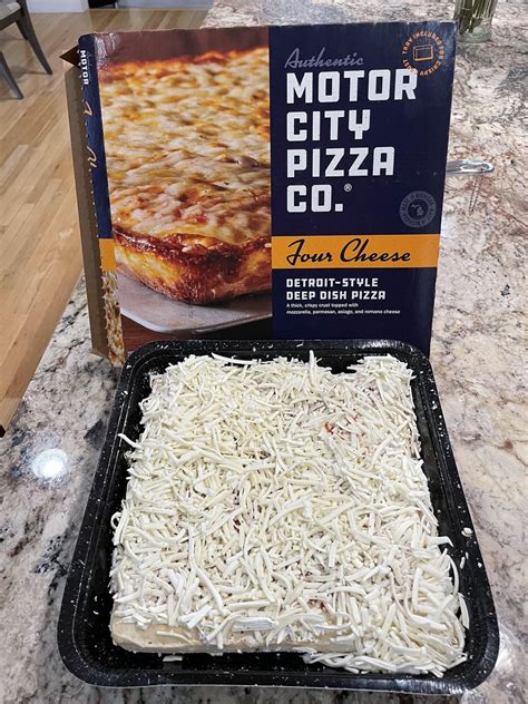 Motor City Pizza Co Four Cheese Rfrozendinners