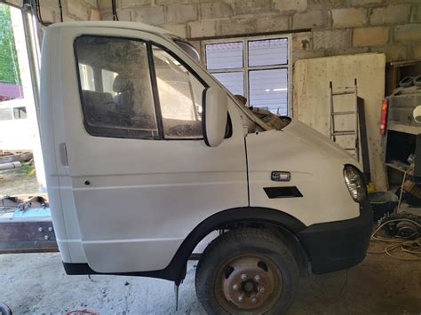 Готовый вид кабины с пластиком низа — ГАЗ Газель 2 5 л 2008 года кузовной ремонт Drive2