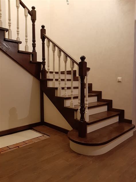 Лестницы на второй этаж в частном доме Чехов