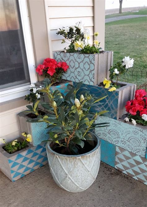 Stenciled Cinder Block Planter Tutorial Reality Day Dream