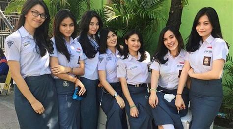 10 Tipe Kakak Kelas yang Bakalan Kamu Temuin di SMA | Genmuda.com