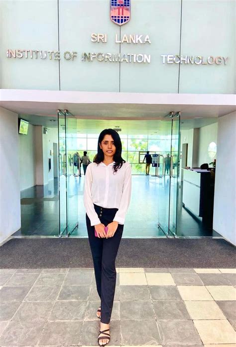 Nethmini Jayathilaka Medium