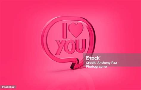 분홍색 배경에 하트로 사랑해라는 문구가 있는 말풍선의 3d 렌더링 3차원 형태에 대한 스톡 사진 및 기타 이미지 3차원 형태 개념 개념과 주제 Istock