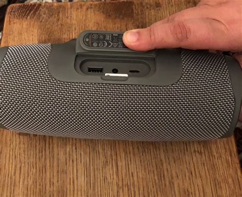 Review JBL Charge Por Accessories What Mobile