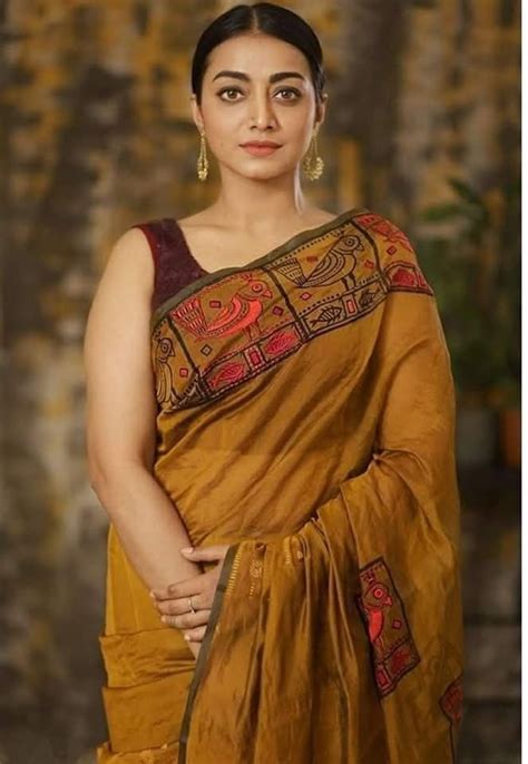 Review তিনি ২০০৯ এ লাক্স সুপারস্টার এ চতুর্থ পজিশন অর্জন করেছিলেন। নির্দিষ্ট অভিনেতা কিংবা