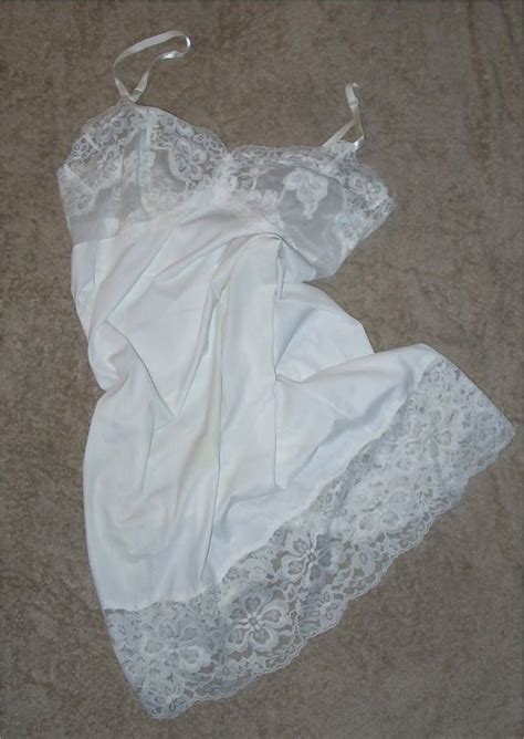 Foto De Pattys Thrift Slip