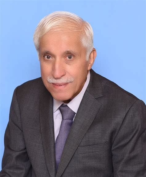 Pakistan Needs Unity To Overcome Challenges Attract Investment Qaiser