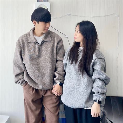 남여공용 기모 카라 반집업 울 니트 맨투맨 겨울 커플 시밀러룩 4color