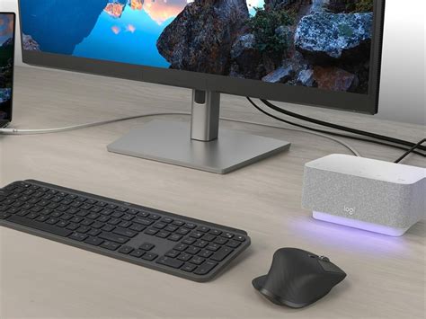 Logitech Logi Dock All In One Docking Station Has One Touch Meeting Controls Microphones