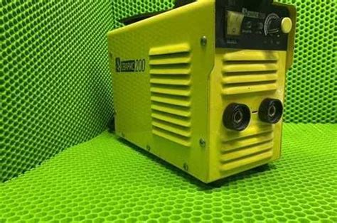 Сварочный аппарат инвенторный Сварис 200 | Festima.Ru - Мониторинг ...