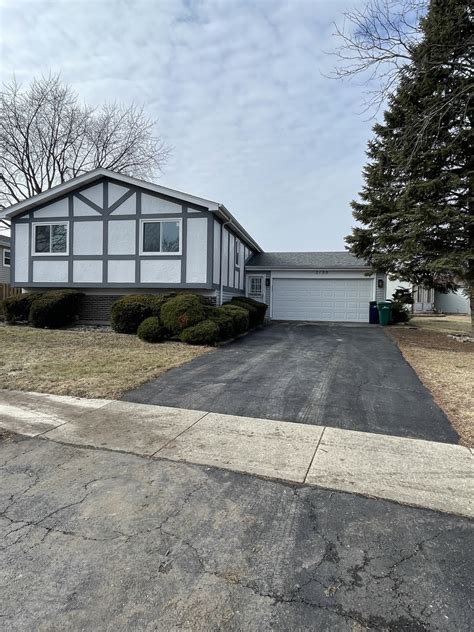 2100 Lloyd Ave Lombard Il