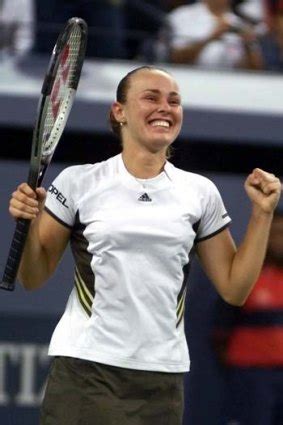 Hingis To Enter Hall Of Fame