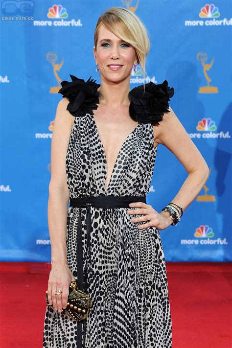 Kristen Wiig Nude Pictures Onlyfans Leaks Playbabe Photos Sex Scene Uncensored