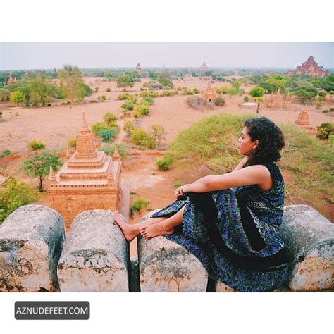 Sarah Barrable Tishauer Feet Aznudefeet