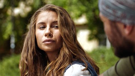 Диана от „Дяволското гърло Най трудна беше сцената с шамара който получих от Теодора Nova Bg