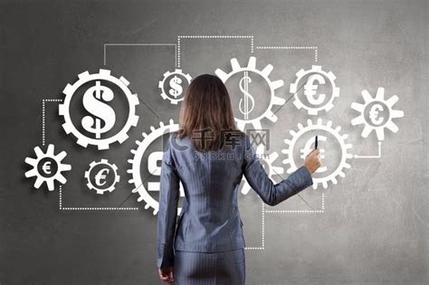 女人提出团队合作的概念。高清摄影大图 千库网