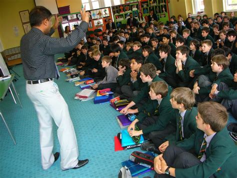 [gallery] math vision founder divesh shah teaching mental maths 1
