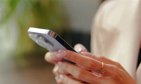 4 Ways Nonprofits Can Increase Text Messaging Roi