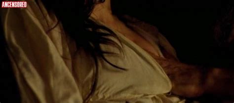 Naked Simone Spoladore In Desmundo