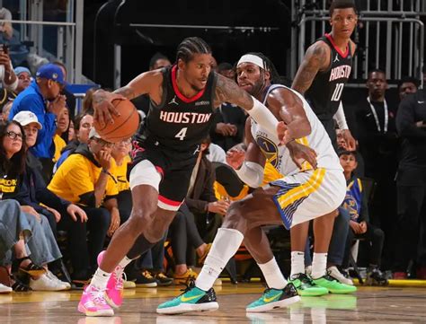 火箭双后场25中9铁出天际！末节让佩顿单人9 0打崩 范乔丹致命失误