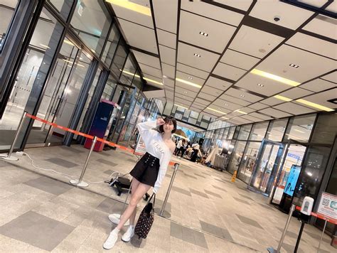 Niya 妮婭 Niya 妮婭 Added A New Photo — At 宏匯廣場