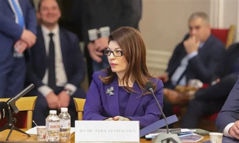 Десислава Атанасова Не се поддавам на натиск и внушения ᐉ Новини Tribune Bg