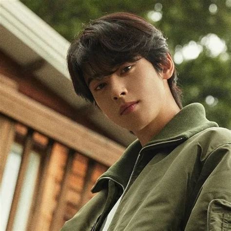 Cha Eun Woo 2025 차은 우 연예인 차차