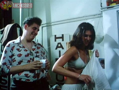 Naked Melissa Michaels In Squeeze Play