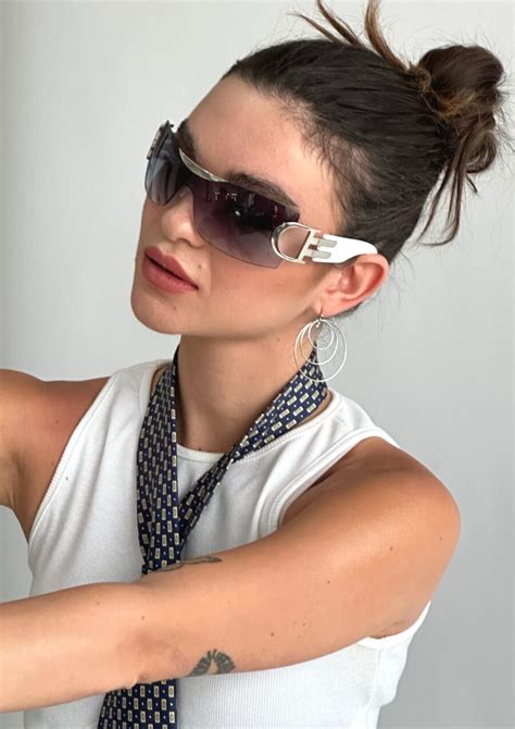 Allison Gray Moderno