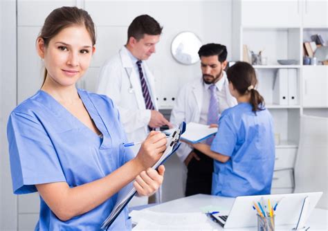 10 Reasons You Should Consider Becoming A Medical Assistant