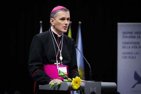 Dr Andrej Saje Brez Trdnih Družin Ni Trdne Družbe In Tudi Ne Trdne