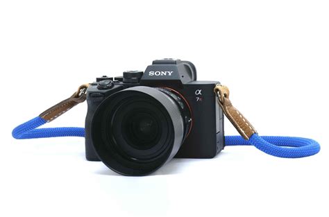 Sony A7R5 First Impressions Review - fcracer.com