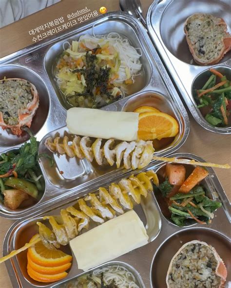 학교급식 241028월 친환경귀리쌀밥 아귀맑은국5918 두부김치5691013 수제한우함박스테이크
