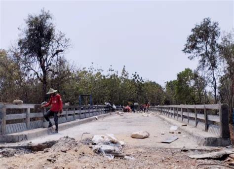 ပိုင်ကျုံမြို့ အမှတ် ၅ ရပ်ကွက်နှင့် တနင်းသရောကျေးရွာ ဆက်သွယ်ထားသည့် ချောင်းကူးတံတား တည်ဆောက်နေမ