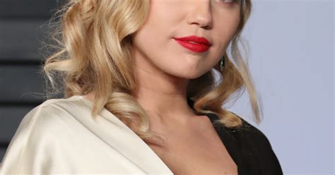 Miley Cyrus 2018 Easter Photos Pastel Photoshoot