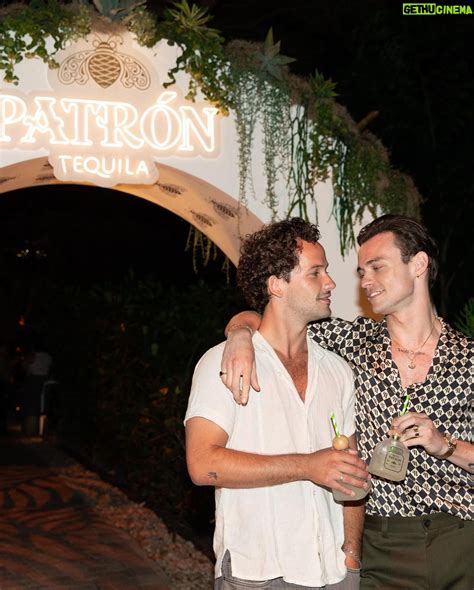 Thomas Doherty Instagram Mrkimjones Did It Again In Venice This Time