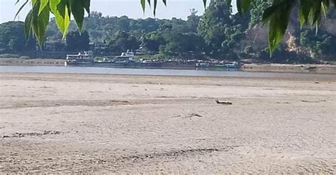 ချင်းတွင်းမြစ်အတွင်း စစ်တပ် ဖလပ်မော်တော် ၂ စီးကို ပြည်သူ့ကာကွယ်ရေးအဖွဲ့ သိမ်းဆည်းရရှိ