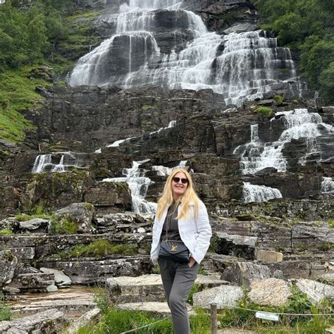 Larisa La Casa Larisakazachanskaya Threads Say More