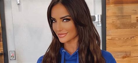 Whitney Johns Shakes Her Candy Corns In A Halloween Workout