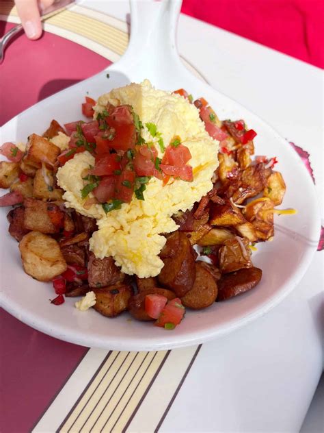 Carnation Cafe In Disneyland Park Dixie Delights